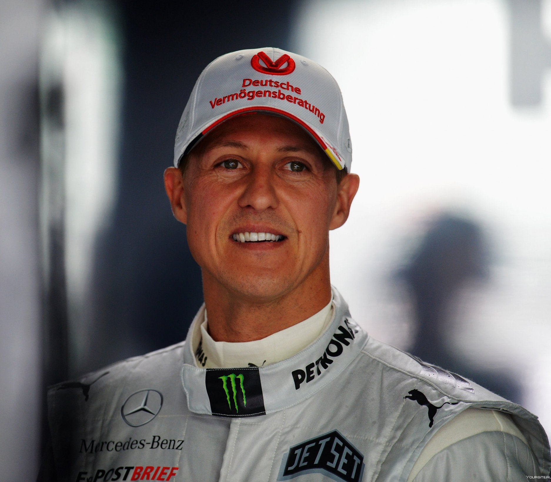 Evento especial reúne itens de Ayrton Senna e Michael Schumacher