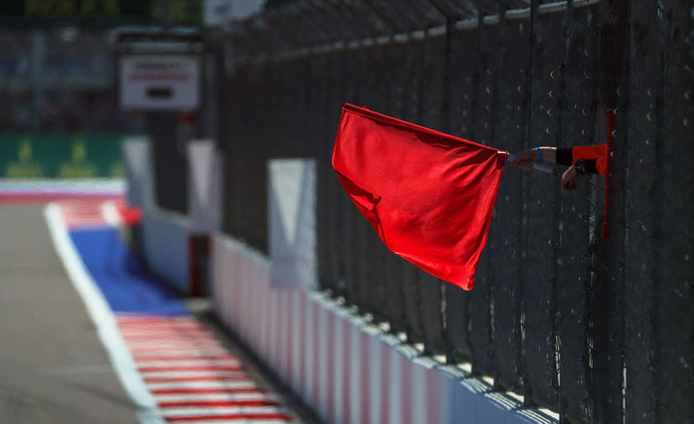 Bandeira vermelha muda regra da Fórmula 1 já para próxima temporada